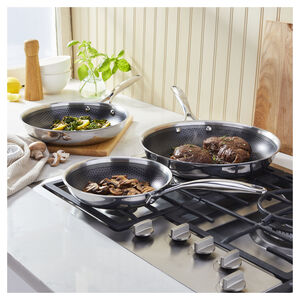 Paradigm Hybrid Nonstick Cookware | HENCKELS US